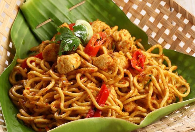 Mie Balap vs Mie Gomak, Manakah Sarapan Mie yang Worth It di Kota Medan ...