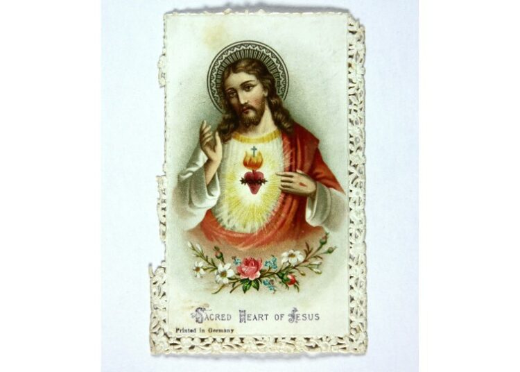 Novena Hati Kudus Yesus: Doa yang Tidak Pernah Gagal