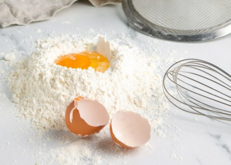 Bolu Kijing: Bolu Legendaris Khas Sunda yang Bikin Seret