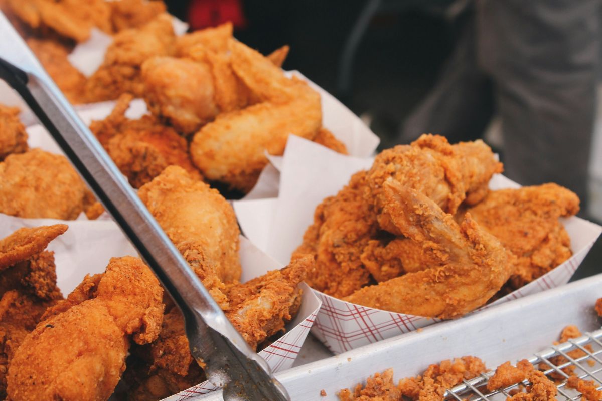 OTI Fried Chicken Lokal Semarang Kalahkan McD dan KFC