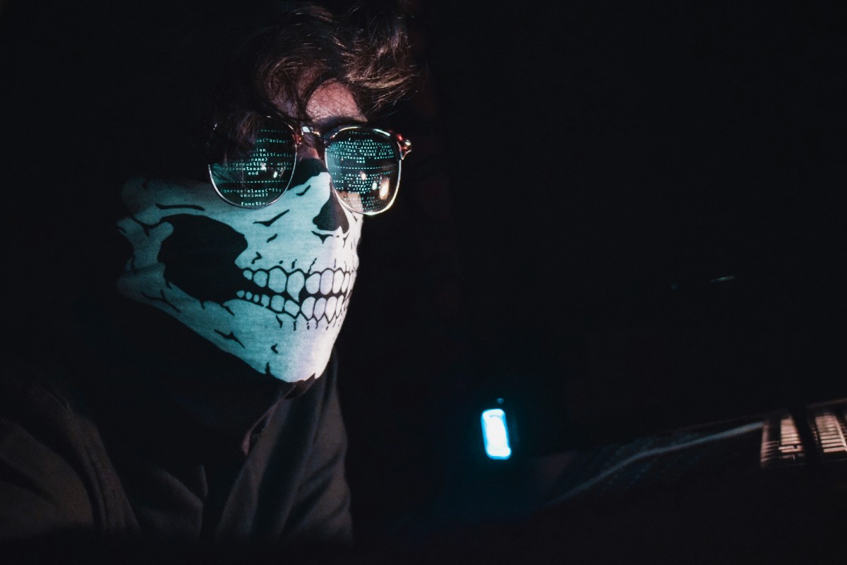 Operator Warnet 3 Ribu Sejam Lebih Jago ketimbang Kominfo