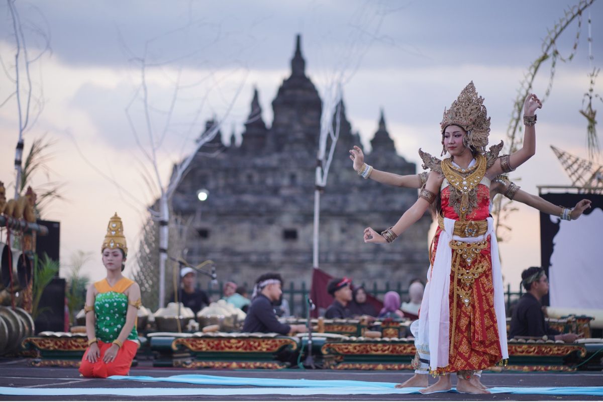 Candi Plaosan Klaten dan Meriahnya Festival Candi Kembar