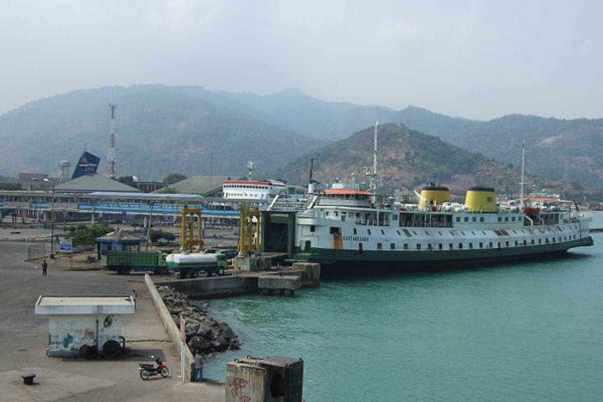 Dermaga Eksekutif Merak Bakauheni Tidak Ramah Pejalan Kaki