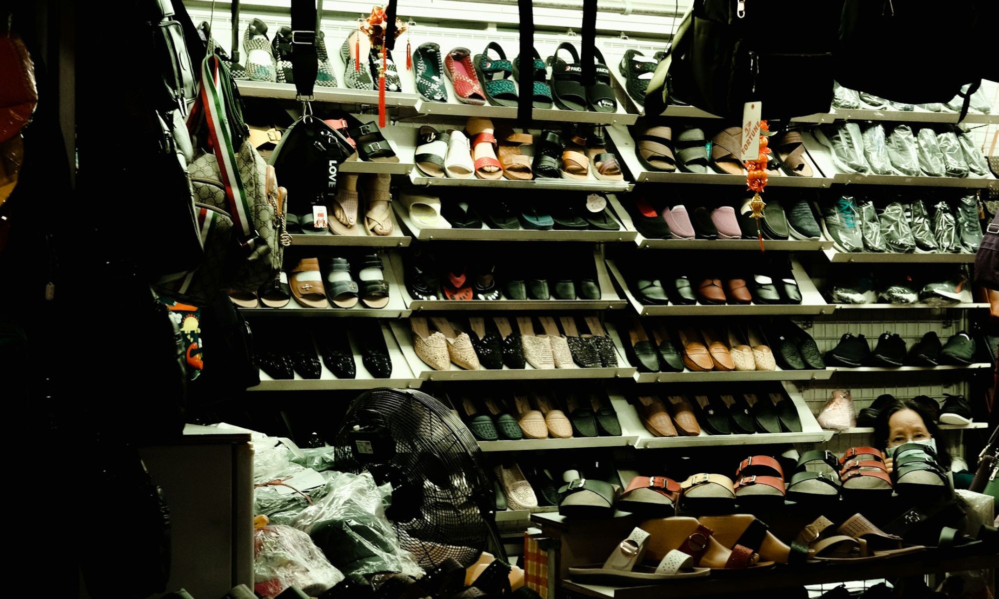 Bata, Sepatu Jadul yang Membuat Saya Sombong saat Lebaran