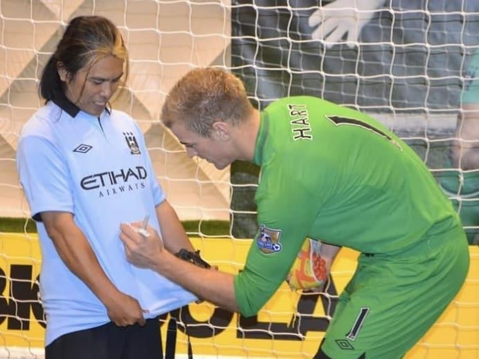 Pusingnya Ngurus Hasoe Angels, Penyanyi Dangdut Asuhan Hasoe SE - Mojok.co