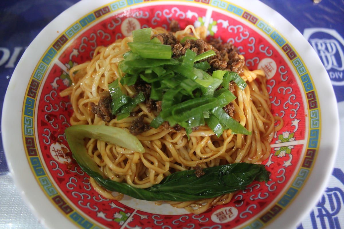 Jualan Mie Sapi Banteng, Satria Tinggalkan Sekolah Kuliner di Singapura