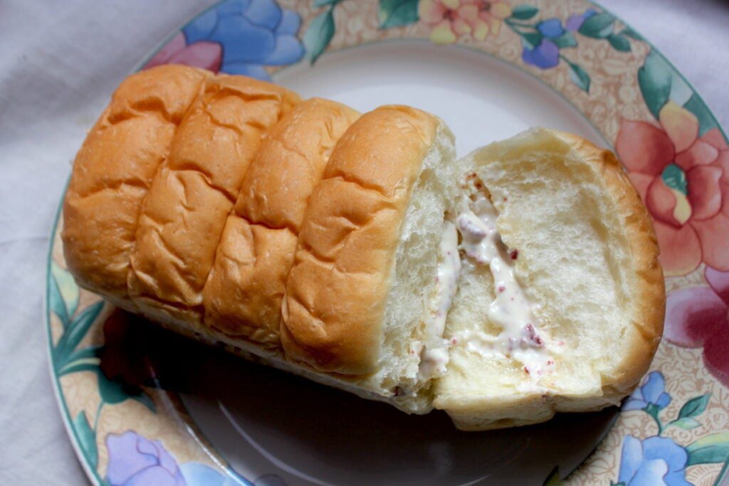 Menelusuri Jejak Roti Gembong Pertama di Yogya - Mojok.co