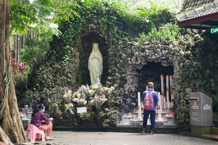 Gua Maria Sendangsono, Lokasi Keramat yang Jadi Tempat Ziarah Umat Katolik