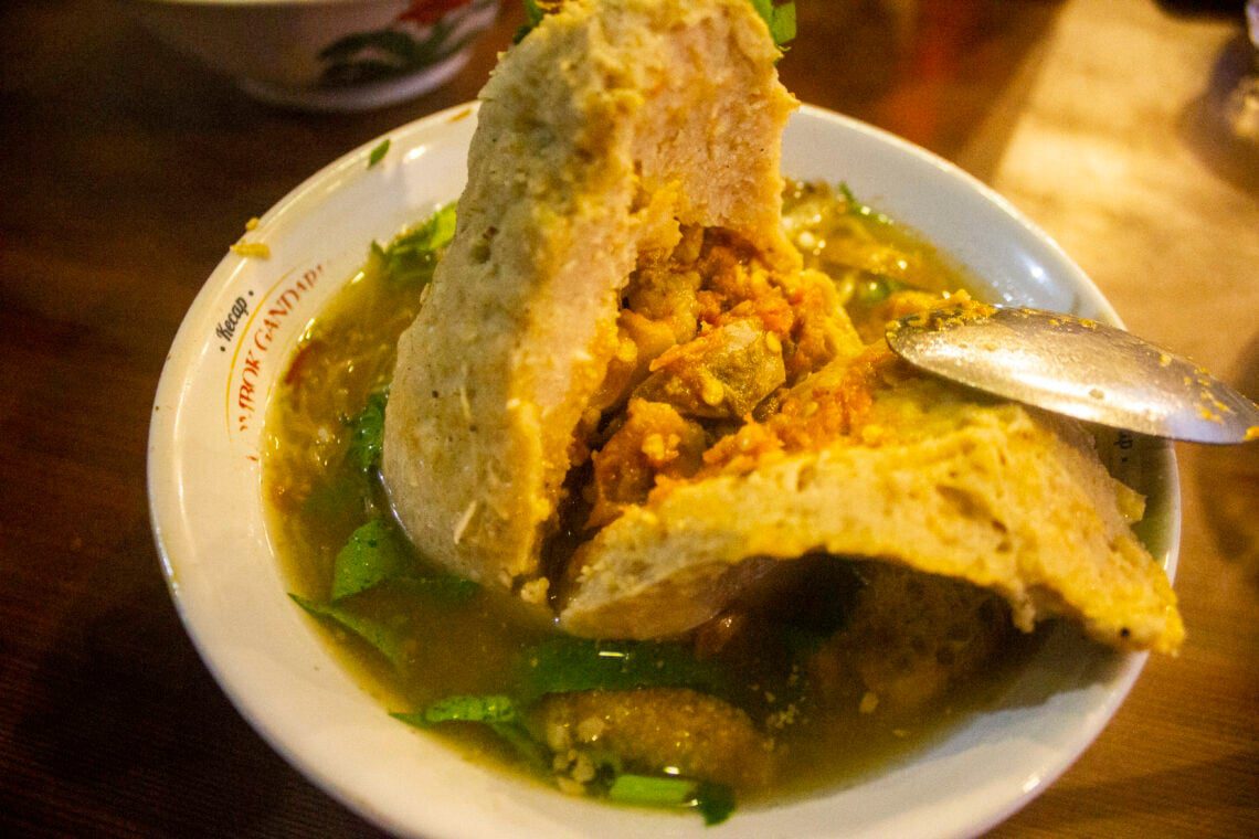 Mie Ayam Pakde Wonogiri, Viral Berkat Porsi Brutal