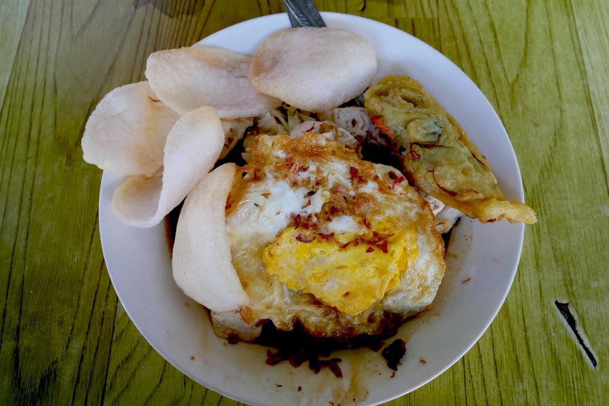 Kupat Tahu Pak Budi, Resep yang Sama Sejak 1957 - Mojok.co