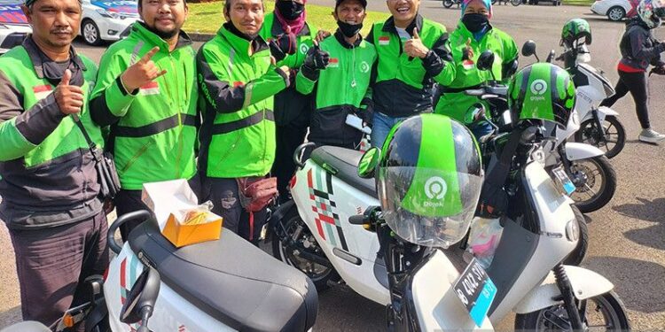 Rahasia Si Kodrat: Motor Suzuki Smash Antinuklir Punya Mael Lee yang ...