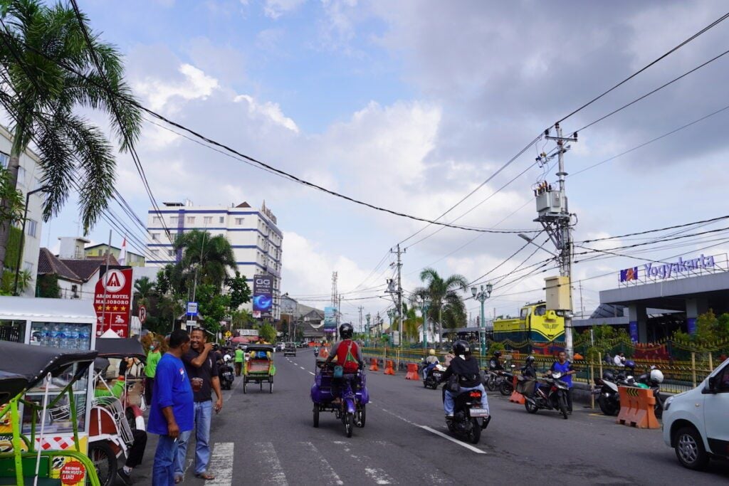 Melacak Sejarah Sarkem: Lokalisasi Warisan Belanda di Gang Tiga