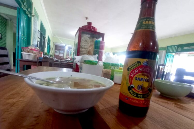 Mencari Tahu Merek Kecap Warung Soto Legendaris di Jogja