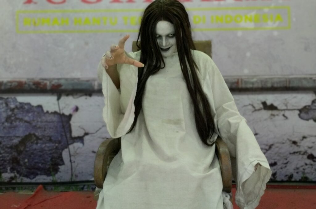 Pengalaman Pemeran Hantu Ketemu Hantu Betulan