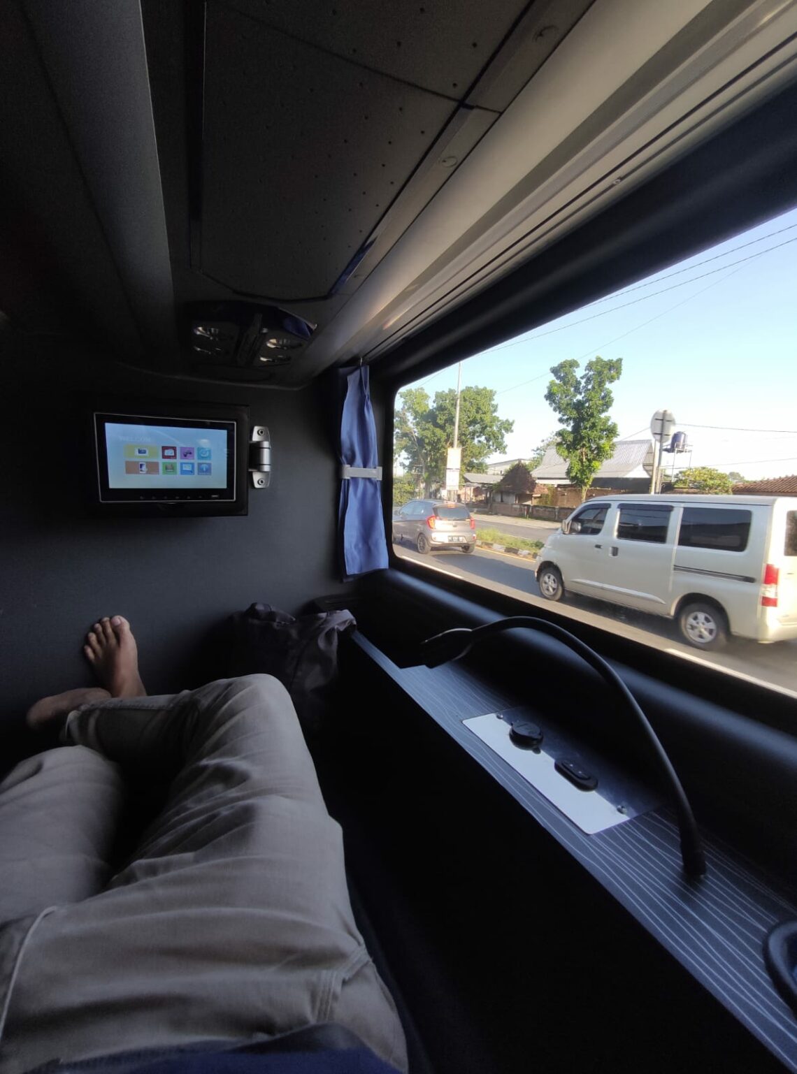 Sleeper Bus Volvo B11R Indorent, Bus Mewah yang Bikin Betah