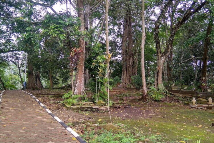 Pangeran Raja Atas Angin, Tokoh Islamisasi Tanah Priangan