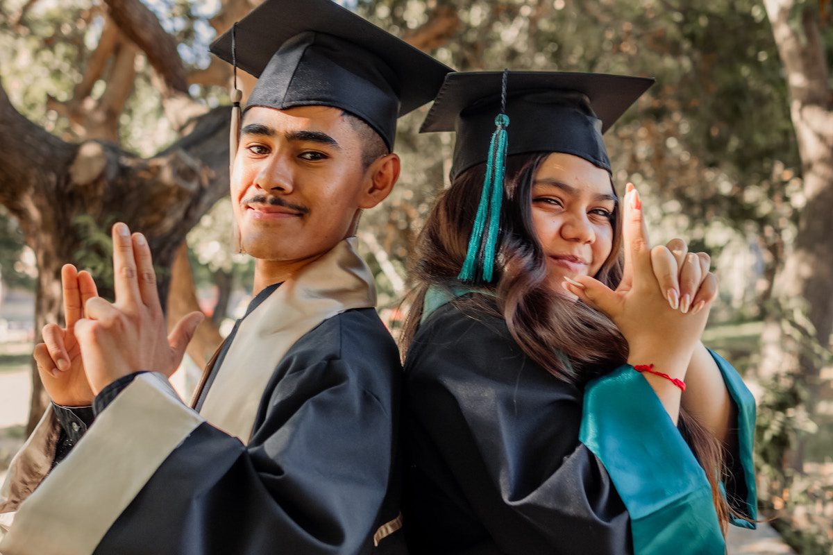Pacar Baru Saat Wisuda Itu Nyesek, Padahal Skripsinya Sama Aku