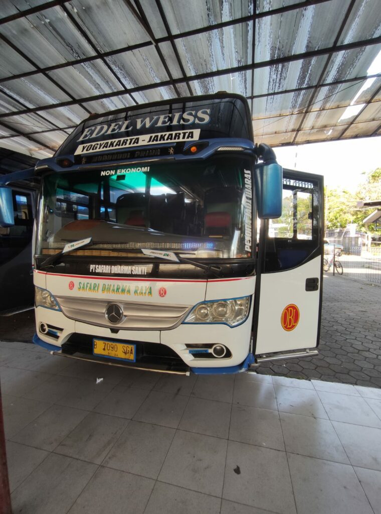 Safari Dharma Raya: Bus Legendaris Kebanggaan Temanggung