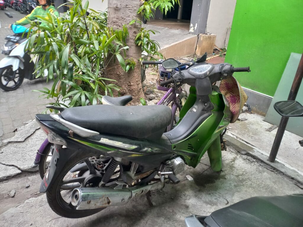 Misteri di UMS Solo: Jupiter MX Plat AD Parkir 5 Tahun Tak Diambil